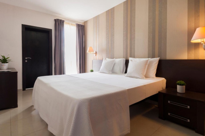 Blubay Apartments By St Hotels - La Valette