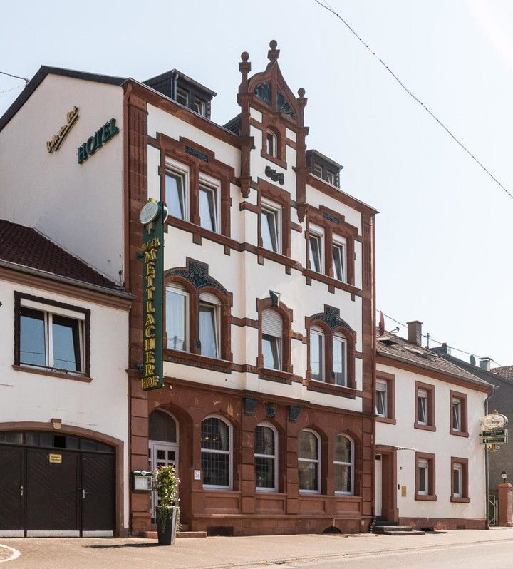 Hotel Mettlacher Hof - Saarland