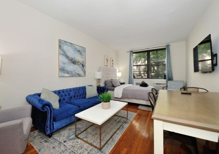 Charming Ues Studio, Walk To Subway & Central Park, June To Aug 90 Days Stay Required - Manhattan