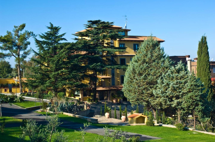 Green Hotel Poggio Regillo - Frascati