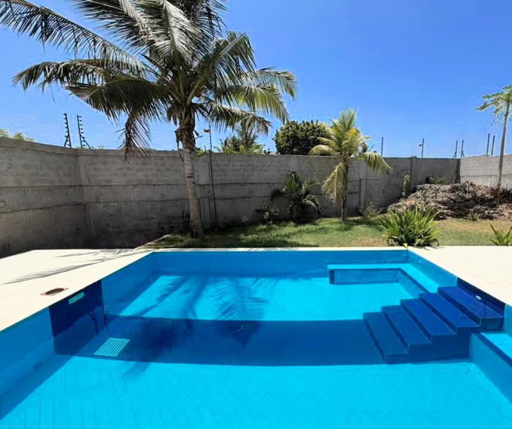 3 Bedrooms Beach Sea View Apartments Nyali - Kenya