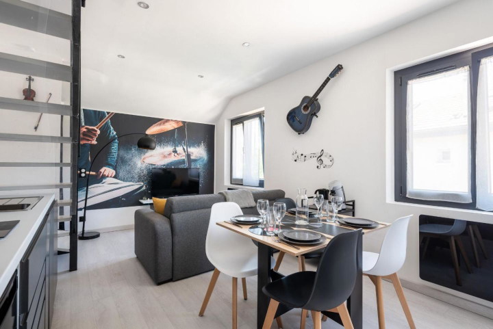 Life Is Music - Casa Vostra - Caution 800 Eur & Id Requises - Gaillard Proche Tramway-frontière - Ginebra