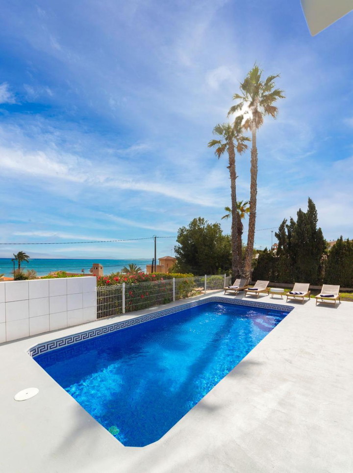 Ultra-luxury Panoramic Sea View Villa With Private Pool & 200m' Sky Terrace & Garage In Alicante - El Campello