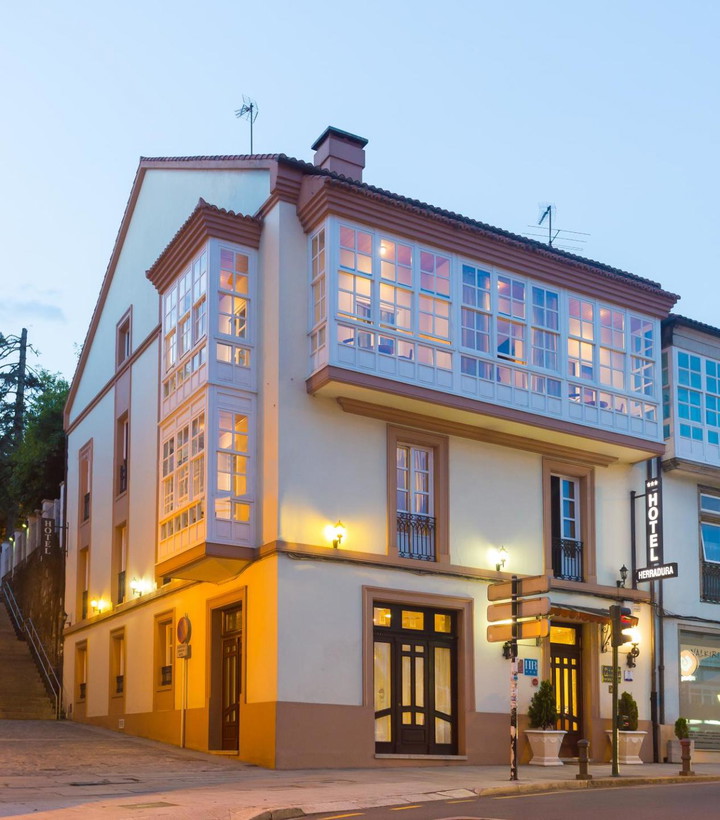 Hotel Herradura - Ames