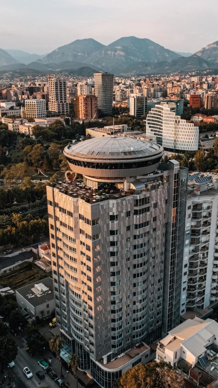 Sky Hotel Tirana - Tirana