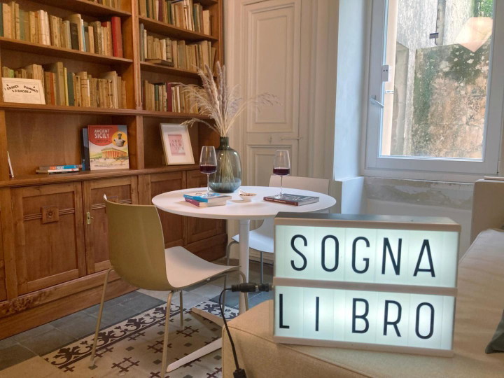 Sognalibro Bed And Books - Provincia di Raguse