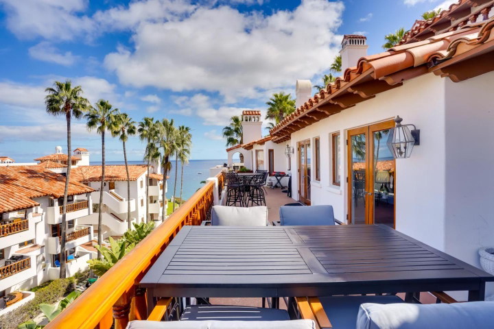 Gorgeous Catalina Island Condo With Golf Cart! - Avalon, CA