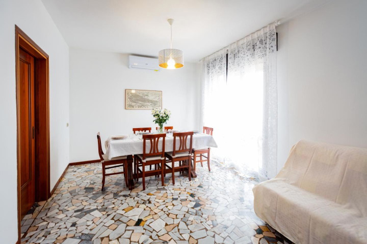 Liviana Apartment Venice- Spacious,free Parking,easy Access To Venice - Mestre