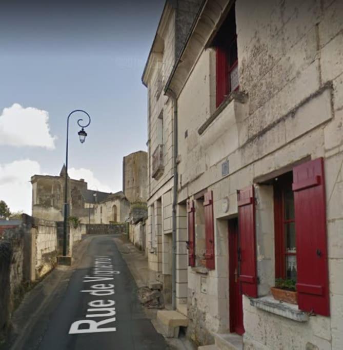 La Maison Du Donjon - Gites De 8 Personnes, Avec Jardin Terrasse Avec Vue Sur Le Donjon - Loches