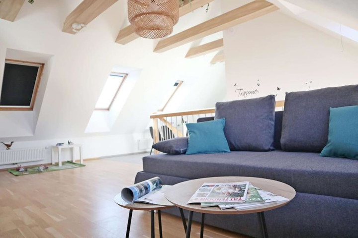 Geräumige Dachgeschoßwohnung - Baden bei Wien