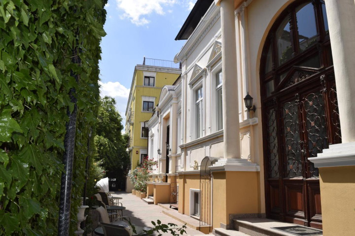Hotel Michelangelo - Voluntari