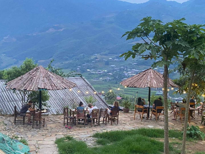 Hmong Sister House And Trekking - Vietnam