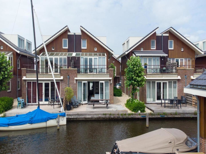 Lakefront Uitgeest Apartment For 6 - Alkmaar