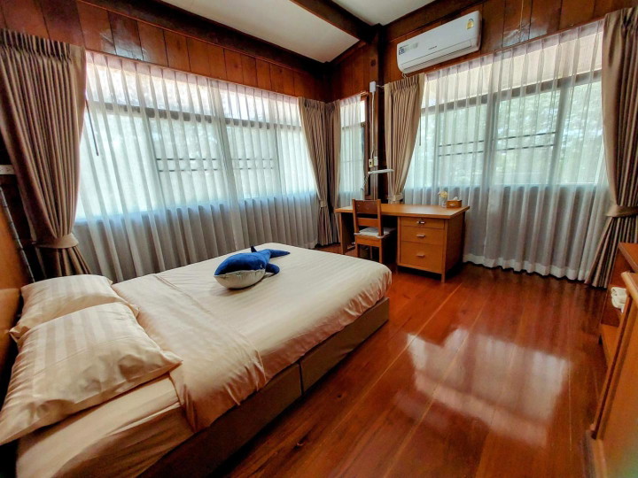 Whales Come To The River - Riverside - 3 Rooms On 2nd Floor - Thailand