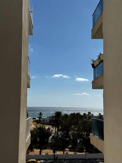 Beachfront Apartment With Garage - Mahdia