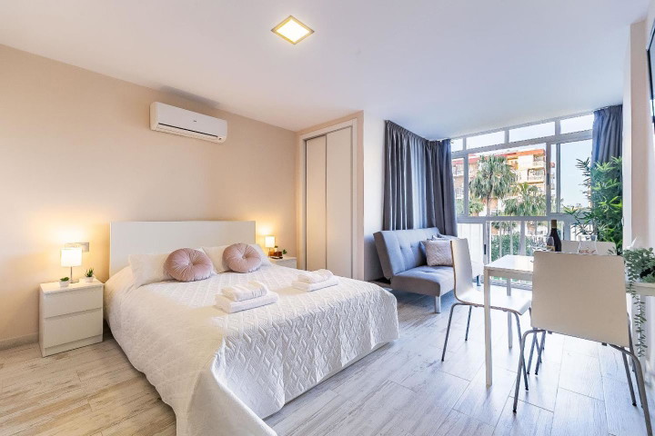 Sun Coast Benalmádena -- Superb Studio Near The Beach With Breakfast - Benalmádena