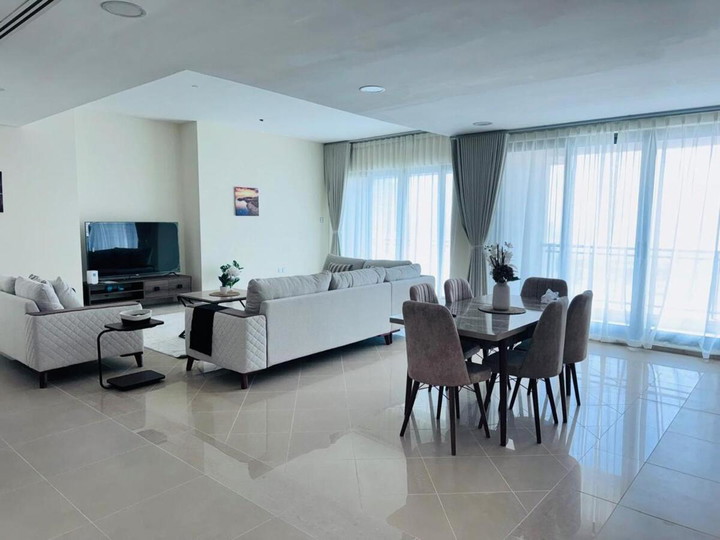 Sea View 3br Apartment Al Khan Beach Near Dubai,family Stay - Sharjah
