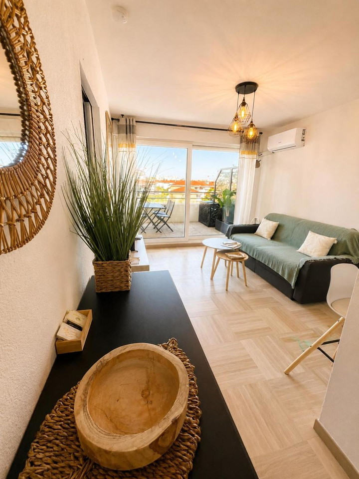 Les Pins Bleus, T2, 4p, Ac, Pk, Plage Et Piscine - Antibes