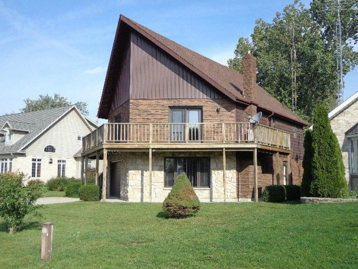 Beautiful Chalet In Erieau For Rent - Ontario