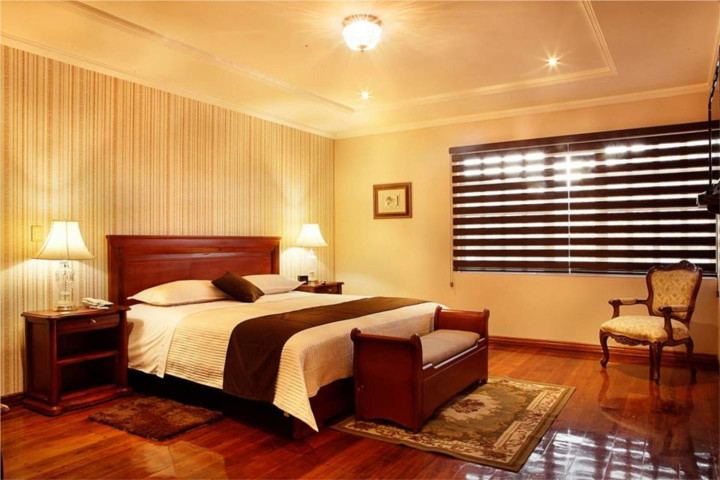 Villa Emilia Hostal - Cuenca