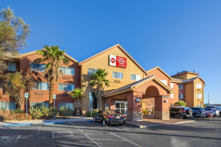 Best Western Plus North Las Vegas Inn & Suites - North Las Vegas, NV