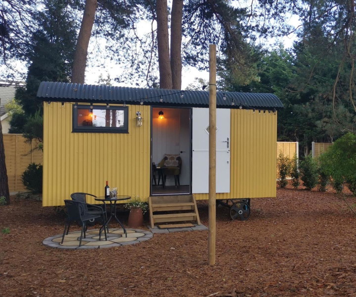 Forest Heath Shepherd's Huts - Ringwood