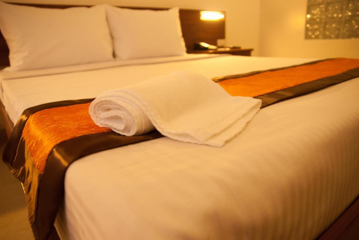 M Suites Hotel - Makati