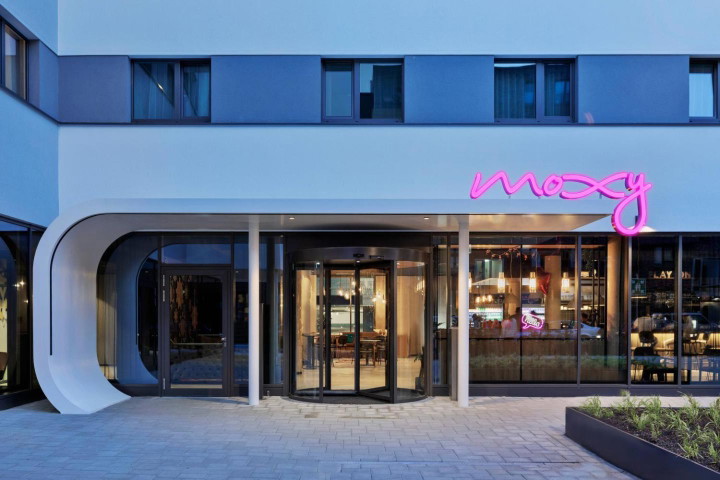 Moxy Hamburg Altona - Hamburg