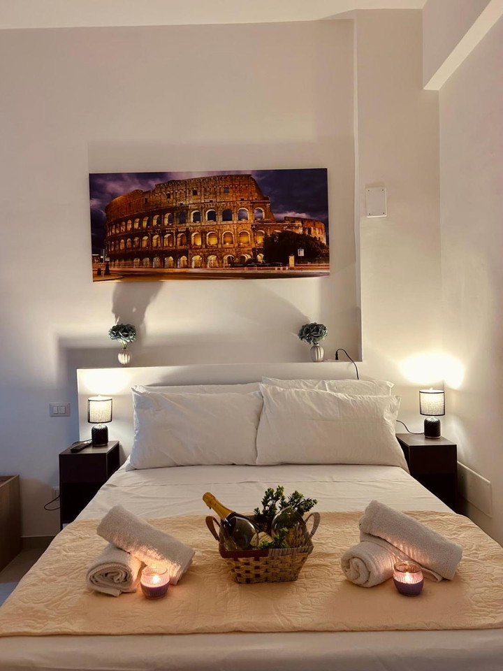 Amor Home Guest House -200 M Dalla Metro A Subaugusta - Frascati