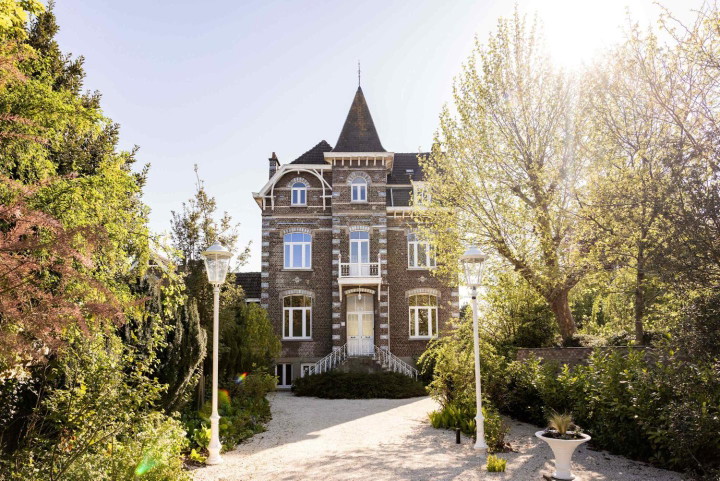 Historisch Herenhuis Voor 12 Personen Met Volledig Ommuurde Tuin - Oudenaarde