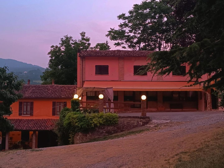 Nuovo Agriturismo Villa Enrichetta - Emilia-Romagna