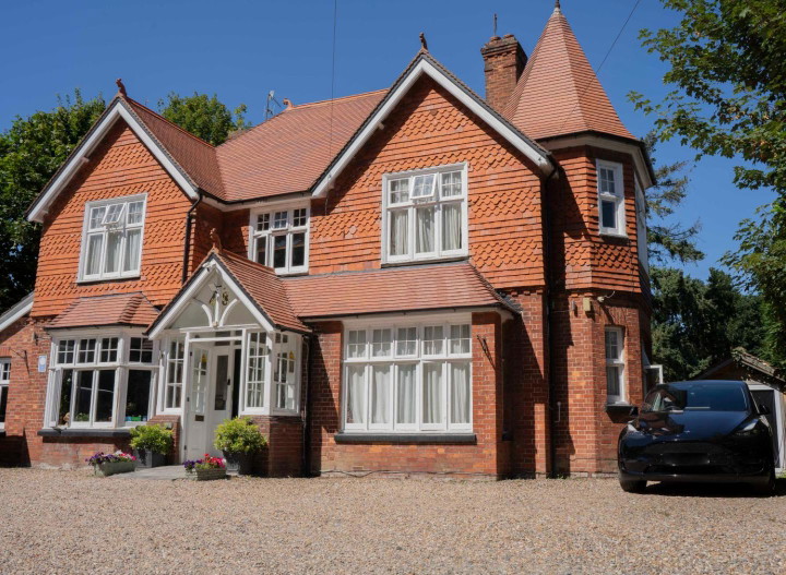 Gatwick Turret Guest House - Redhill