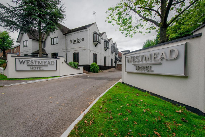 Westmead Hotel Bar & Restaurant - Birmingham