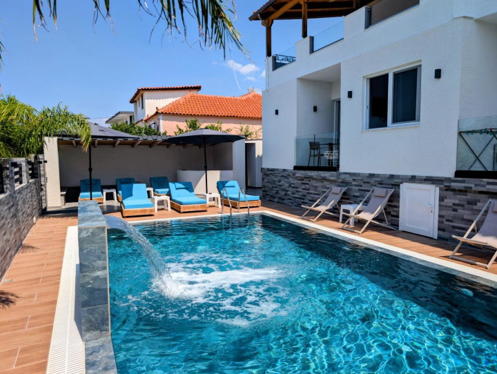 Vilarelax Pool Ksamil - Albanië