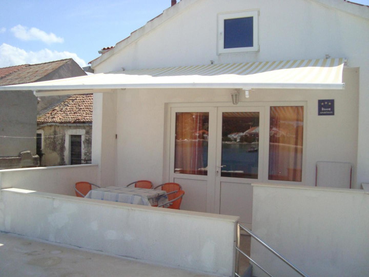 Cvita Apartment - Tisno