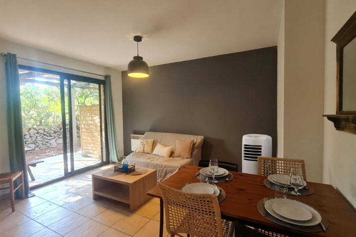 Mini Villa Avec Piscine Mer à Pied Wifi Clim Dans Résidence - Serra-di-Ferro