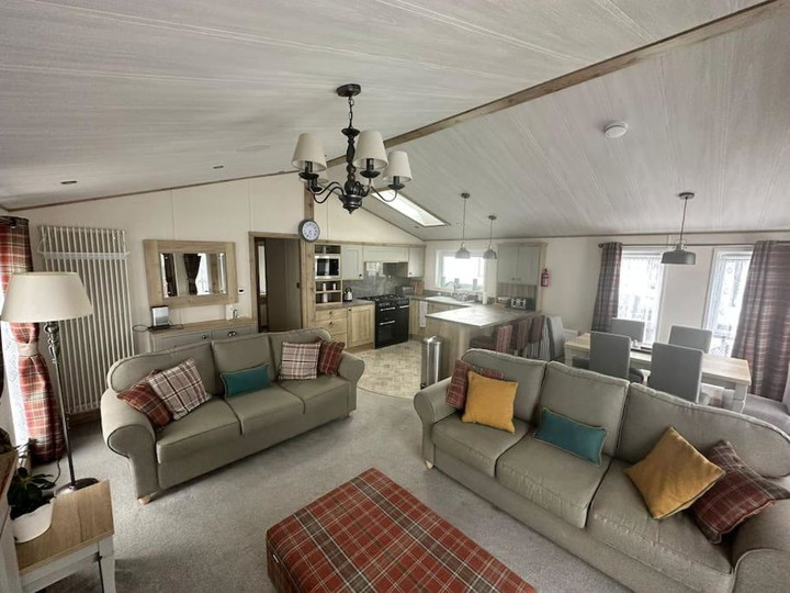 Luxury 6-8 Berth Lodge - Ringwood