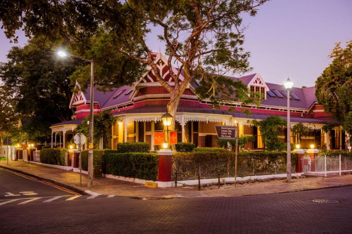 Roosenwijn Guesthouse - Stellenbosch
