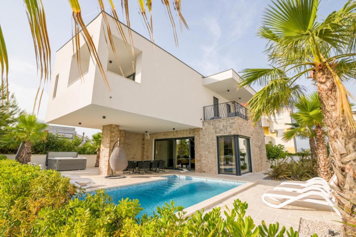 Villa Fgstar - Murter
