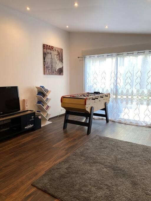 Logement Moderne, Dans Mon Jardin, Près De Paris Et Stade De France Avec Place De Stationnement - Nanterre