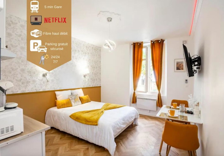 Imperial House Confort - 5 Min Gare - Parking - Fontainebleau