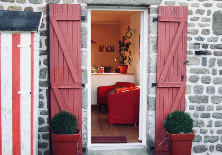 Proche Mont St-michel, Deux Maisons Authentiques Au Cœur De La Nature, Domaine De L'angevinière - Francja