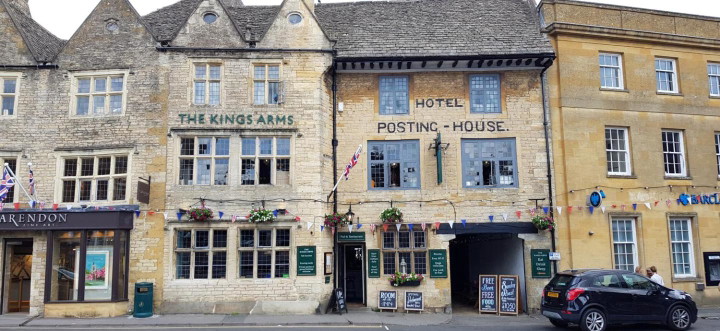 The Kings Arms Hotel - Stow-on-the-Wold