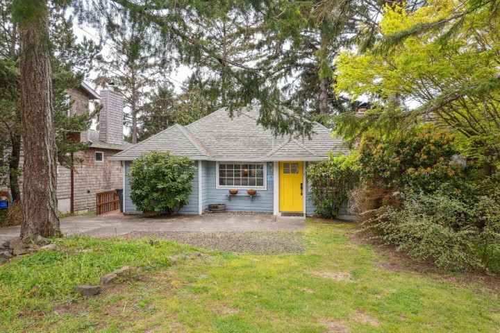 Yellow Abode Mca#801 - Manzanita, OR
