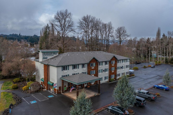 Clatskanie River Inn - Longview, WA