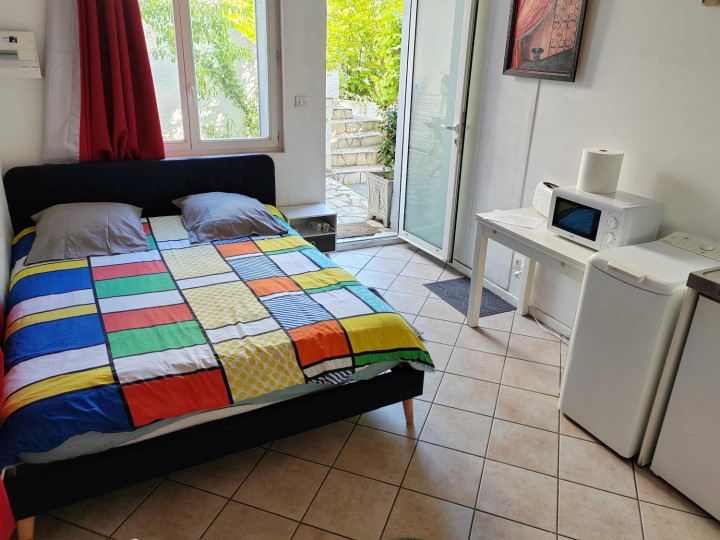 Studio Indépendant, Avec Piscine Et Jardin, Direct Gare Aéroport, 1 Lit Pour 2 Personnes Direct Gare Aéroport - 