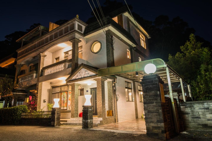 So Art Guesthouse 旅人藝棧民宿 - 둥스 구