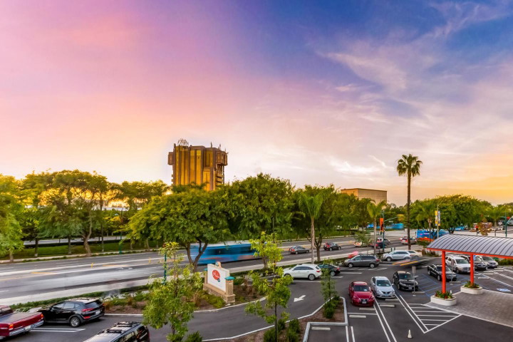 Anaheim Hotel - Irvine, CA