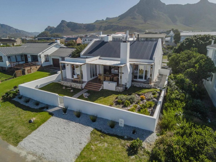 Efcharisto Cottage, Kleinmond Ocean View, Sleeps 6 - Kleinmond