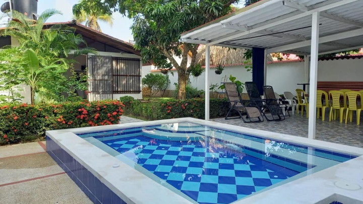 Casa Vacacional Con Jacuzzi Privado Y Bbq - Carmen de Apicalá